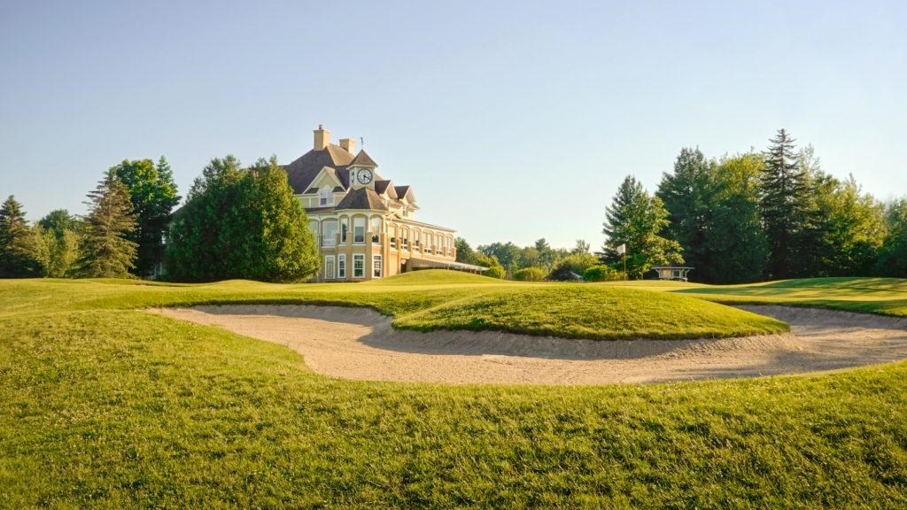 Golf Le Royal Bromont - Course in the center of Bromont